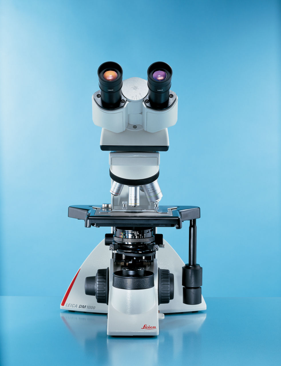 Leica DM1000 Microscope | Danaher Life Science